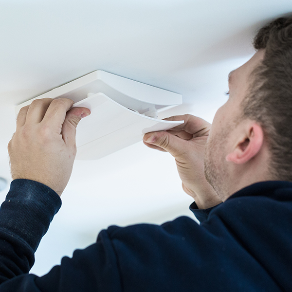 Top 3 Benefits of Continuous Extract Fans in Domestic Properties | Elta ...